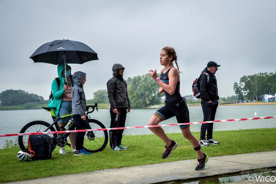 Oostduinkerkse Eline Debecker heeft grote ambities voor 2024 | Tij-dingen
