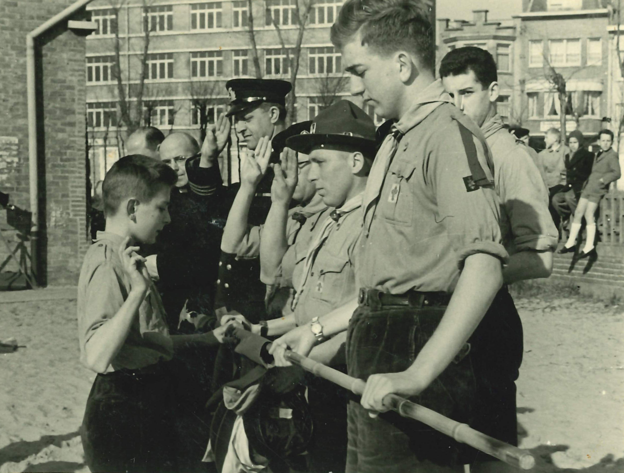 "Het leven tijdens het zomerkamp blijft me bij: koken per patrouille ...
